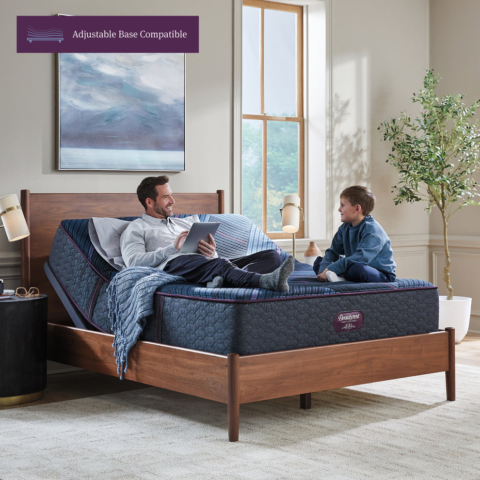 Beautyrest World Class Hybrid Mattress